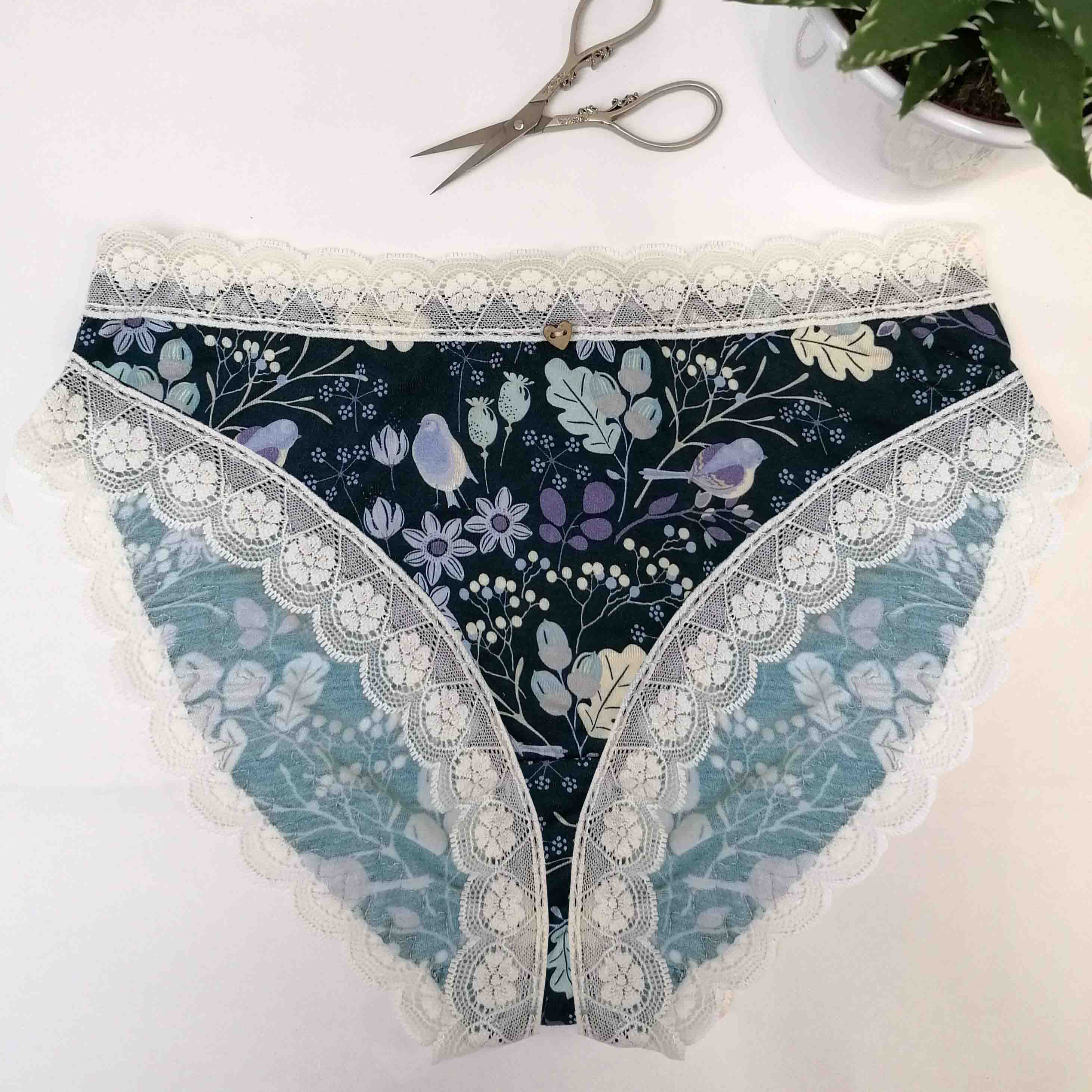 Womens comfy Hi-Leg Bamboo Knicker
